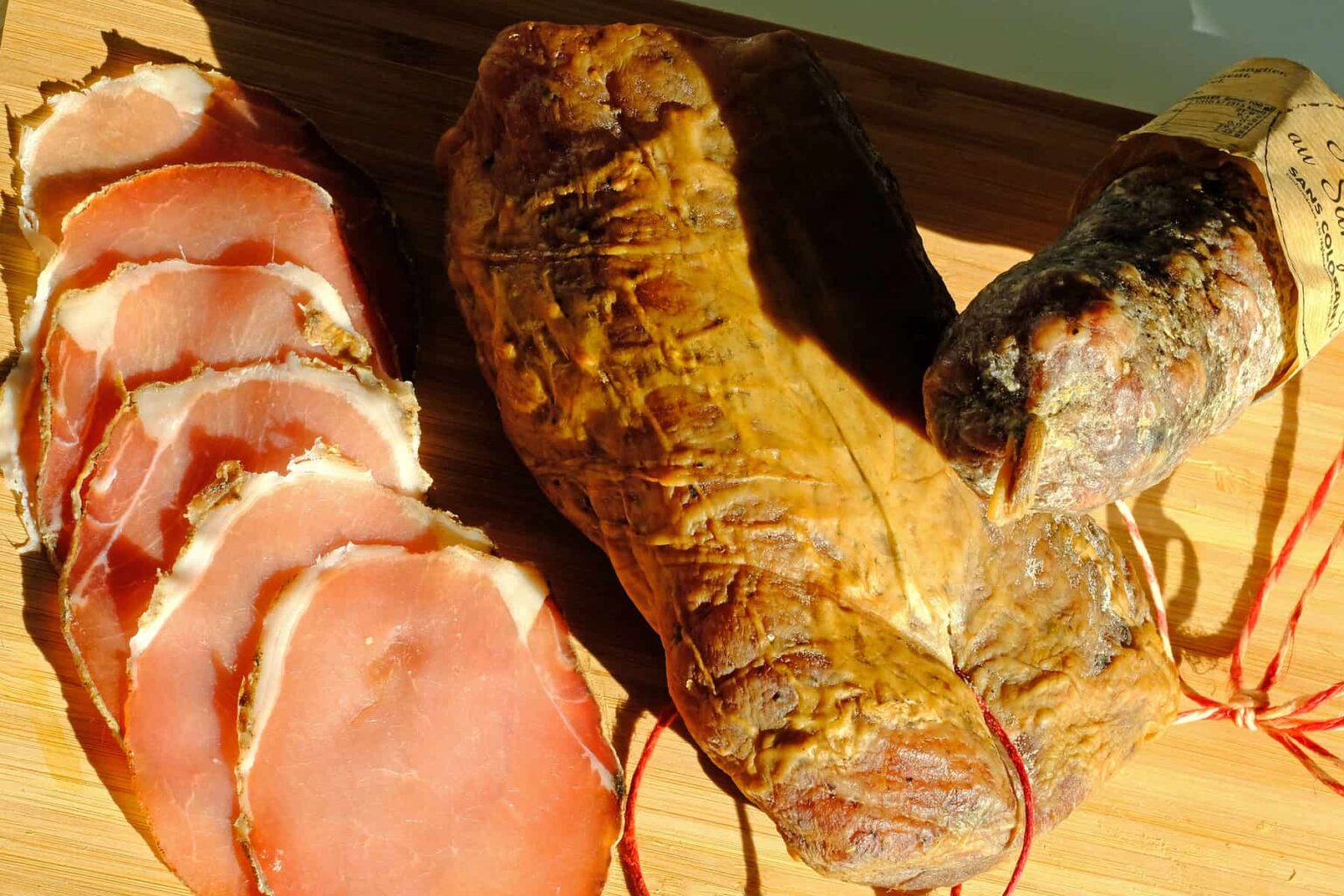 7 BEST CORSICAN WINE AND FOOD PAIRINGS