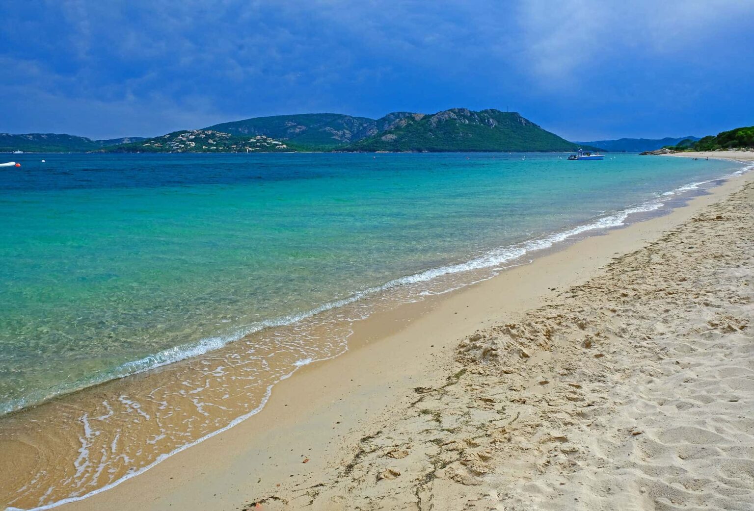 SANTA GIULIA BEACH – PARADISE FOUND IN CORSICA