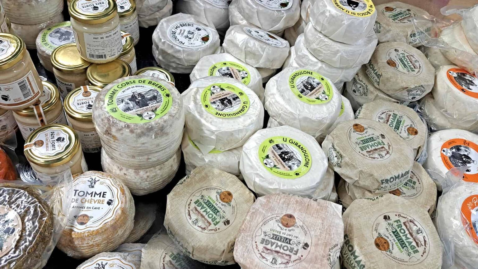 WHAT TO BUY IN CORSICA? 15 BEST TAKE-HOME GIFTS AND SOUVENIRS