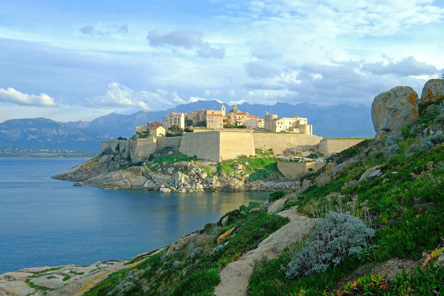 25 INSTAGRAM-WORTHY PLACES IN CORSICA FOR STUNNING PHOTOS